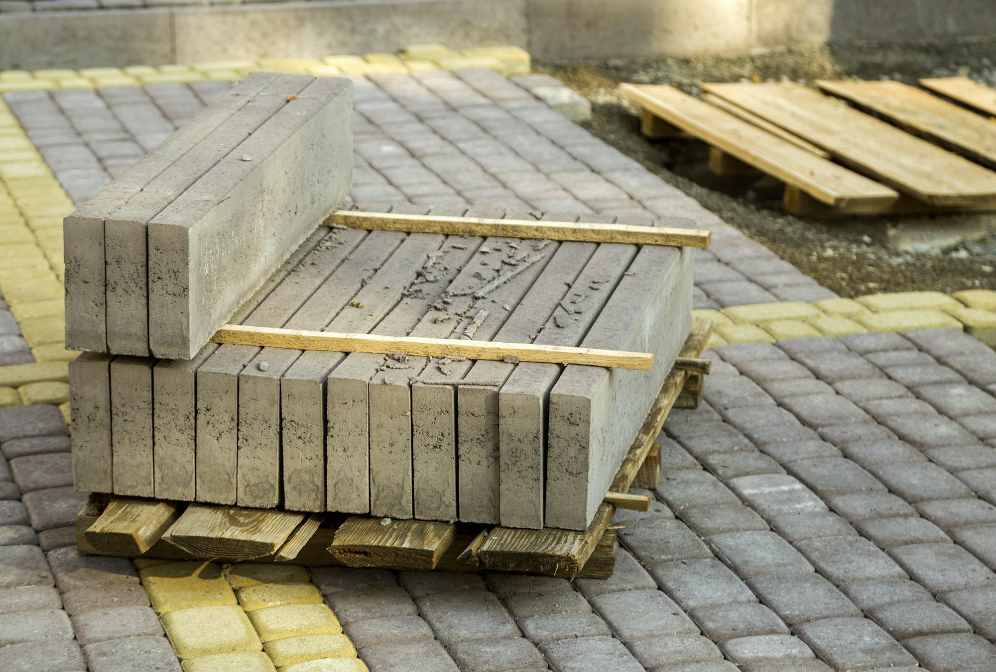 Exploring the Stone Driveway: Types, Installation, and Maintenance Insights