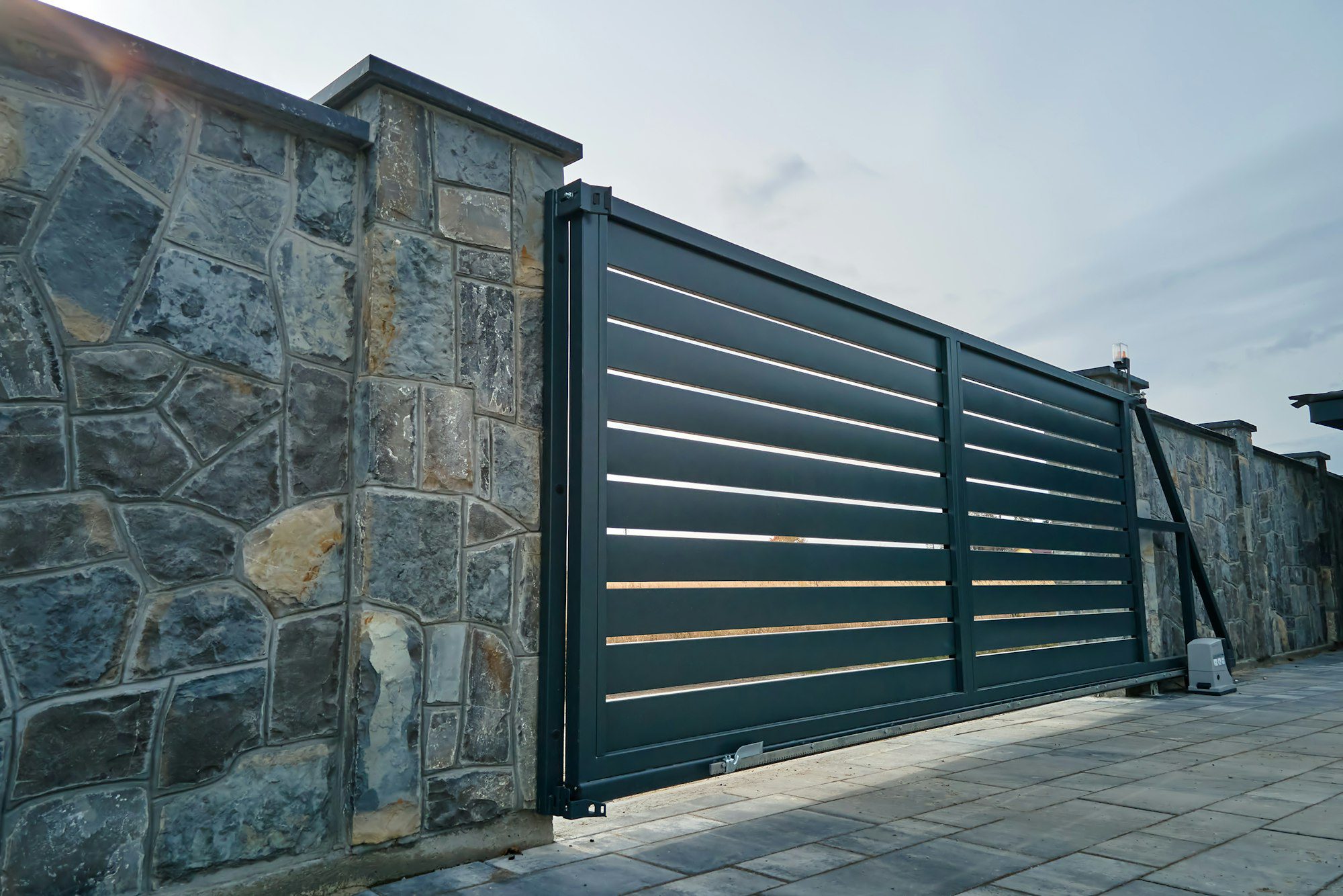 Top Driveway Gate Ideas: A Comprehensive Guide for Creative and ...